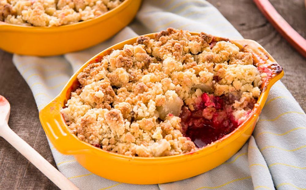 Rhubarb and Raspberry Crumble | Bake With Stork