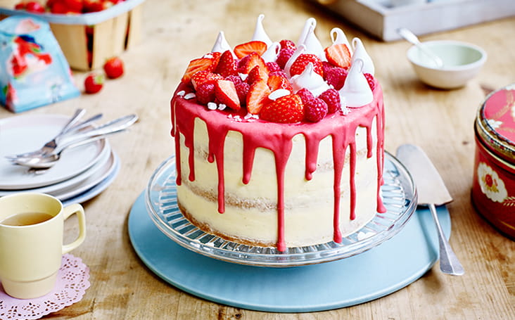Eton Mess Cake | Bake With Stork