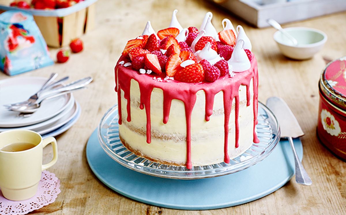 Eton Mess Cake | Bake With Stork